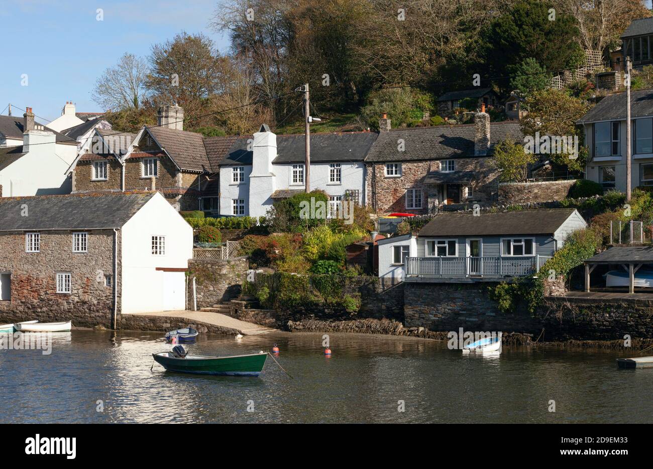 Noss mayo newton ferrers hi-res stock photography and images - Alamy