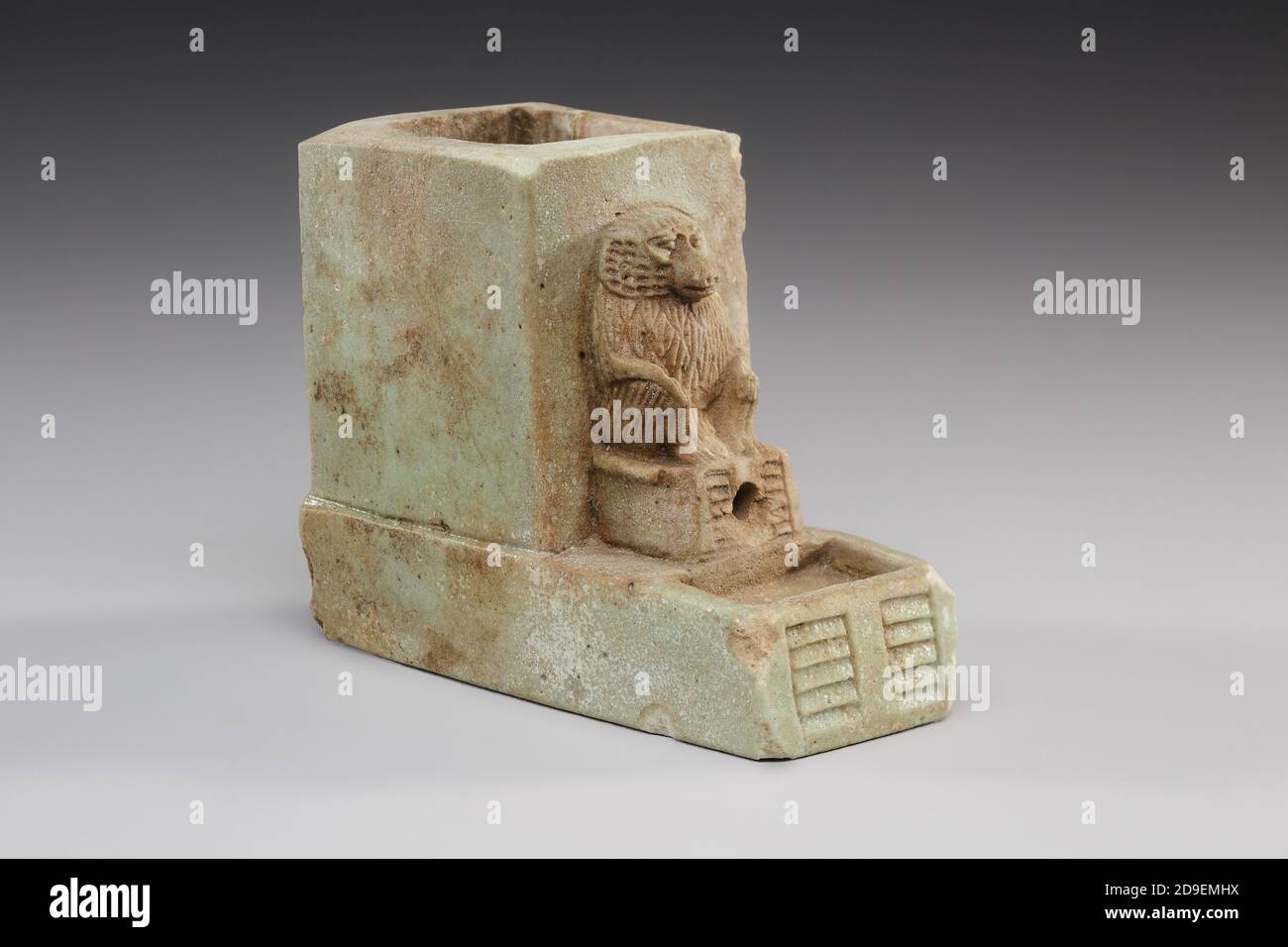 Egypt water clock hi-res stock photography and images - Alamy