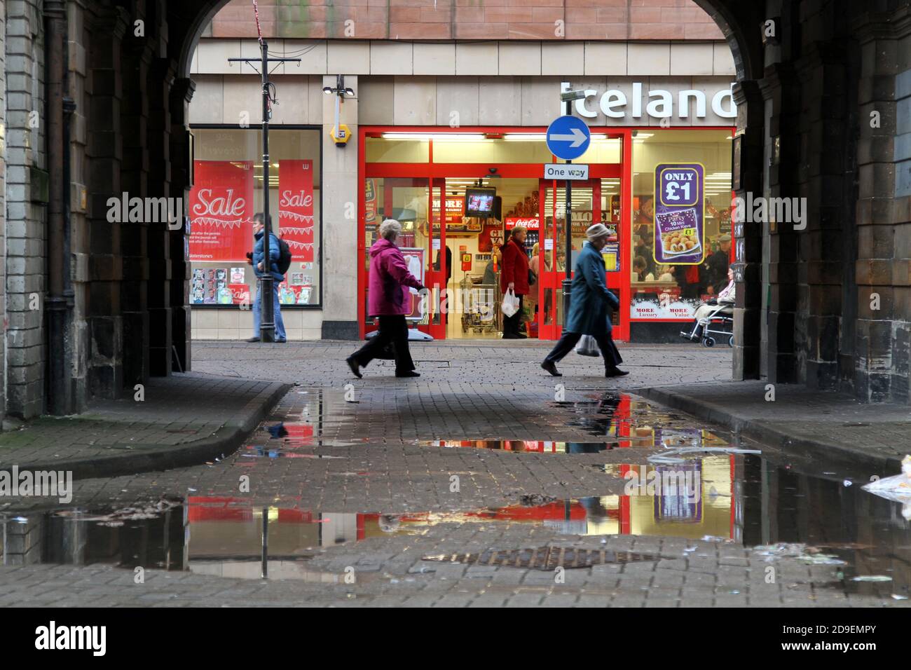 Iceland shop scotland hi-res stock photography and images - Alamy