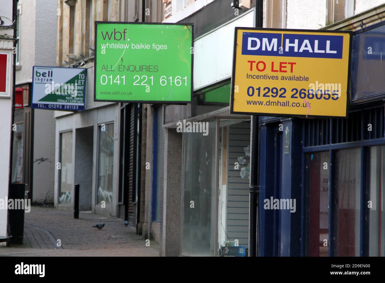 Vacant shopping units hi-res stock photography and images - Alamy