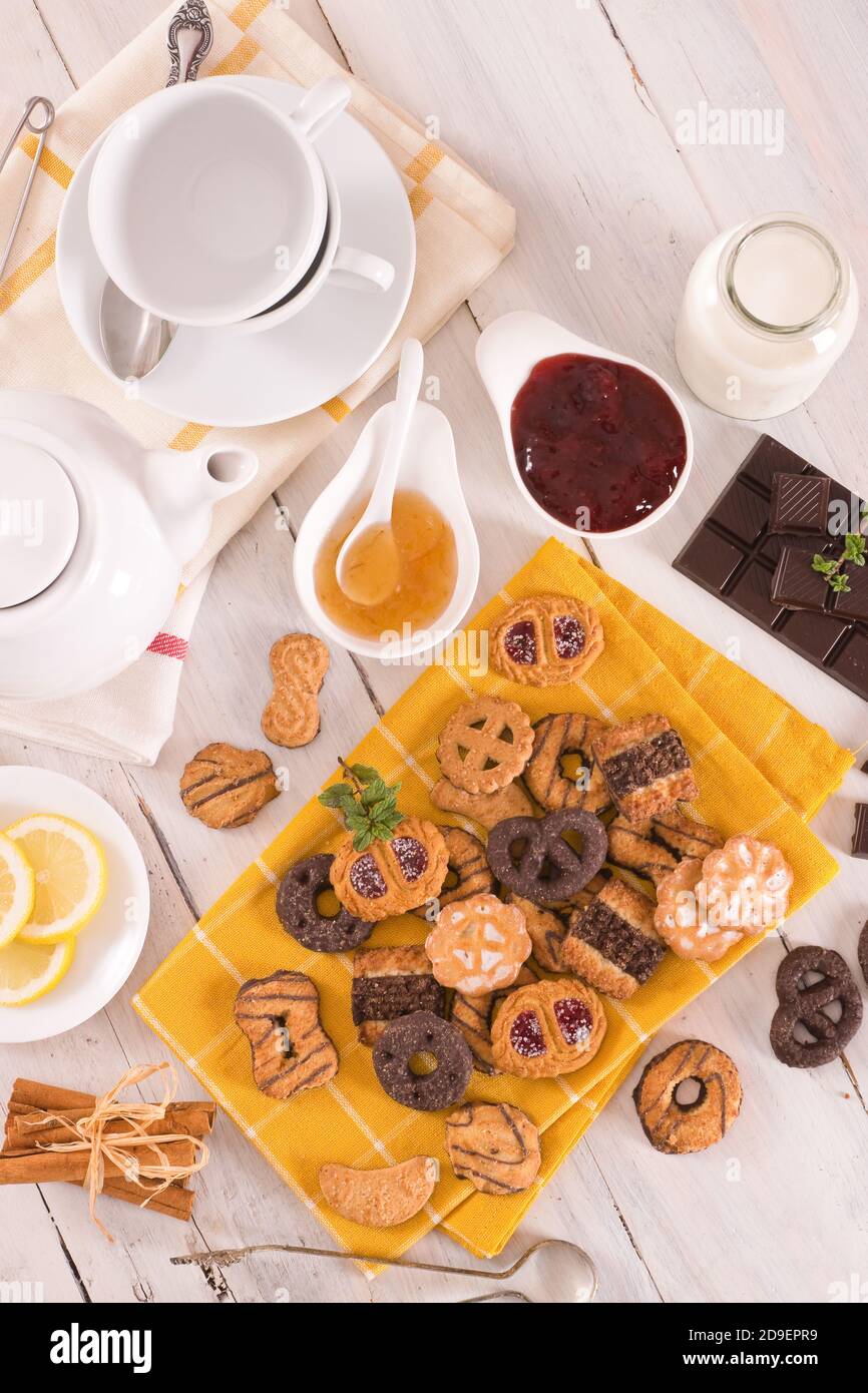 Shortcrust pastry biscuits Stock Photo - Alamy