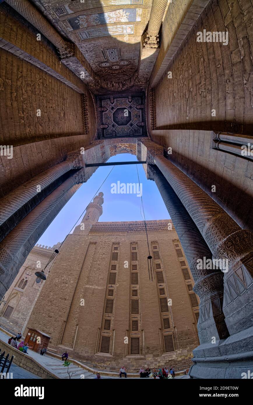 Huge structure hi-res stock photography and images - Alamy