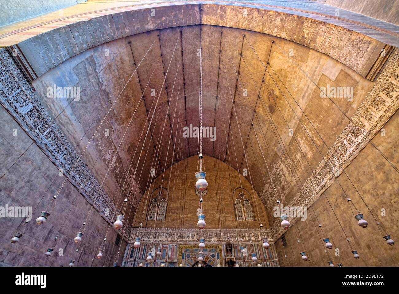 The lighting is ascetically pleasing, consisting of a circle of lamps ...