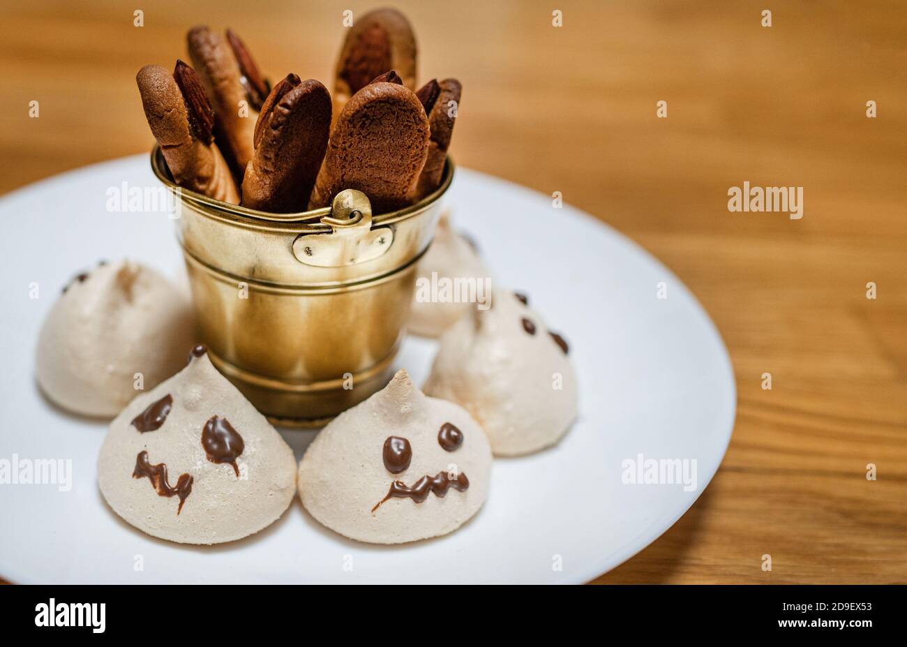Scary finger-shaped almond shortbread cookies and Ghost style meringue ...