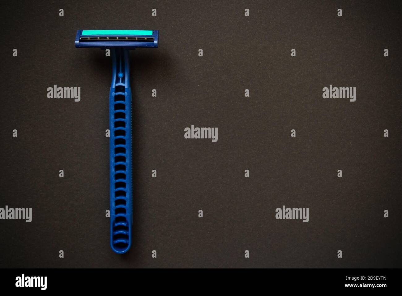 Gillette blue blade hi-res stock photography and images - Alamy