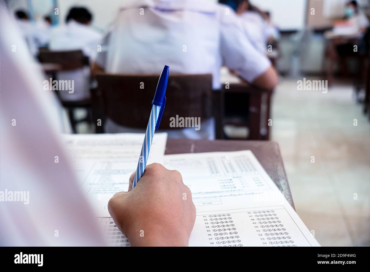 Student reading and taking exam with stress Stock Photo - Alamy