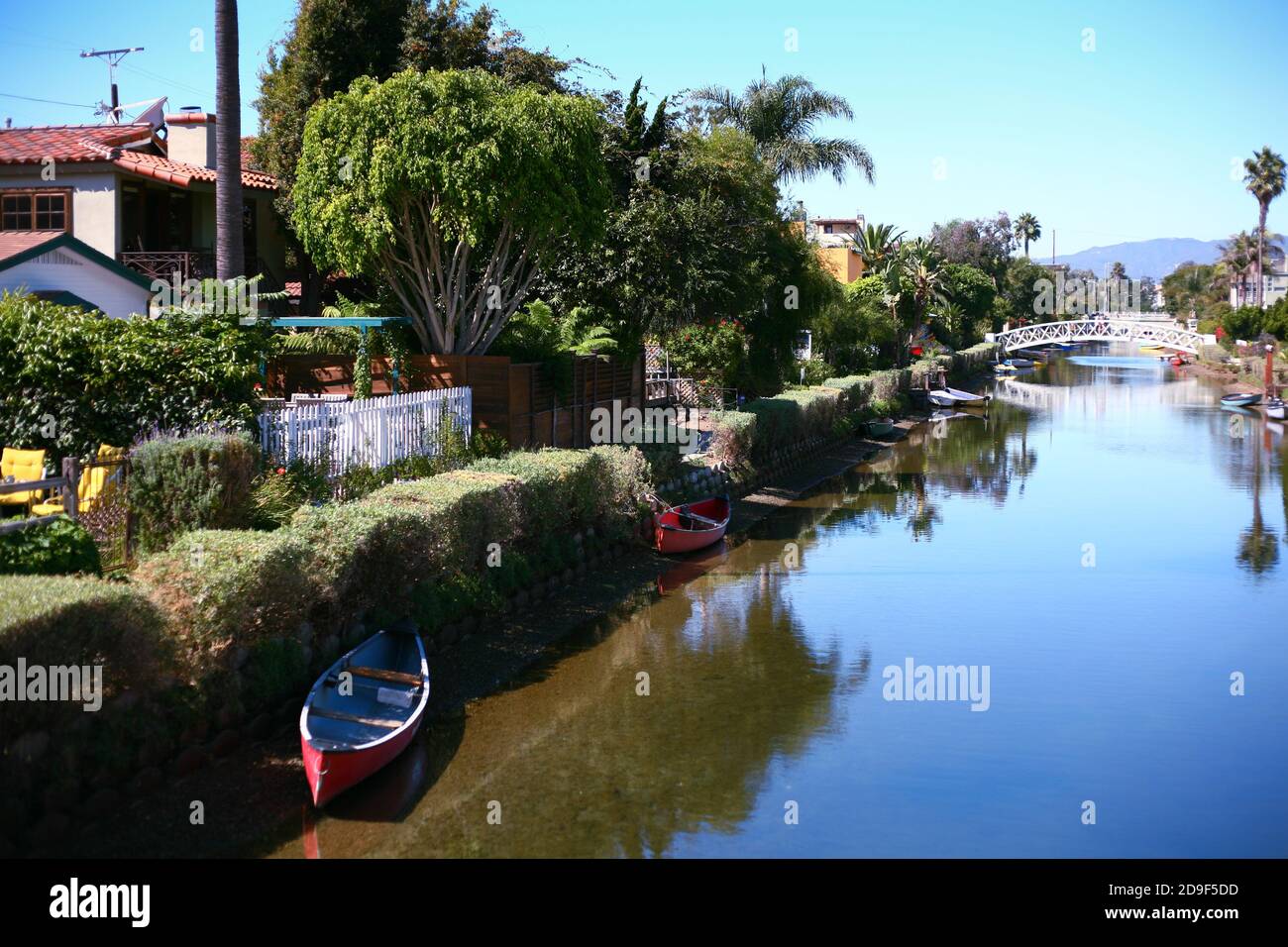 White jade river hi-res stock photography and images - Alamy