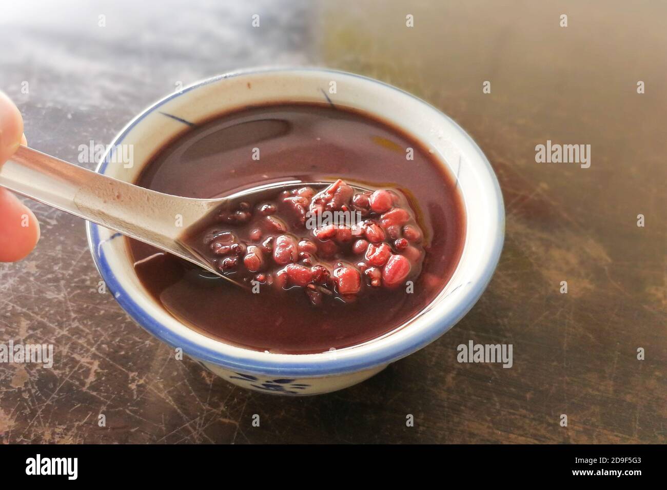 Red bean or azuki bean soup, popular dessert in Malaysia Stock Photo - Alamy