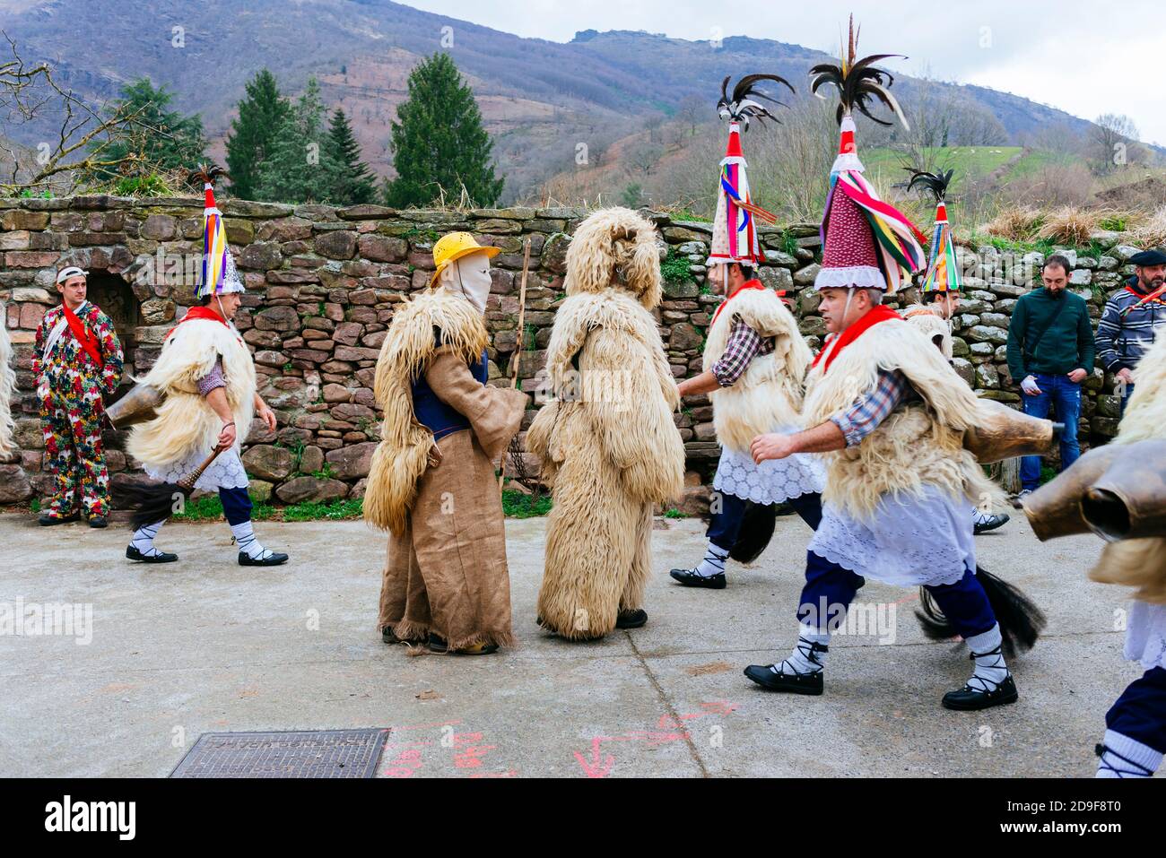 A Joalduna is a traditional character of the culture of Navarre ...