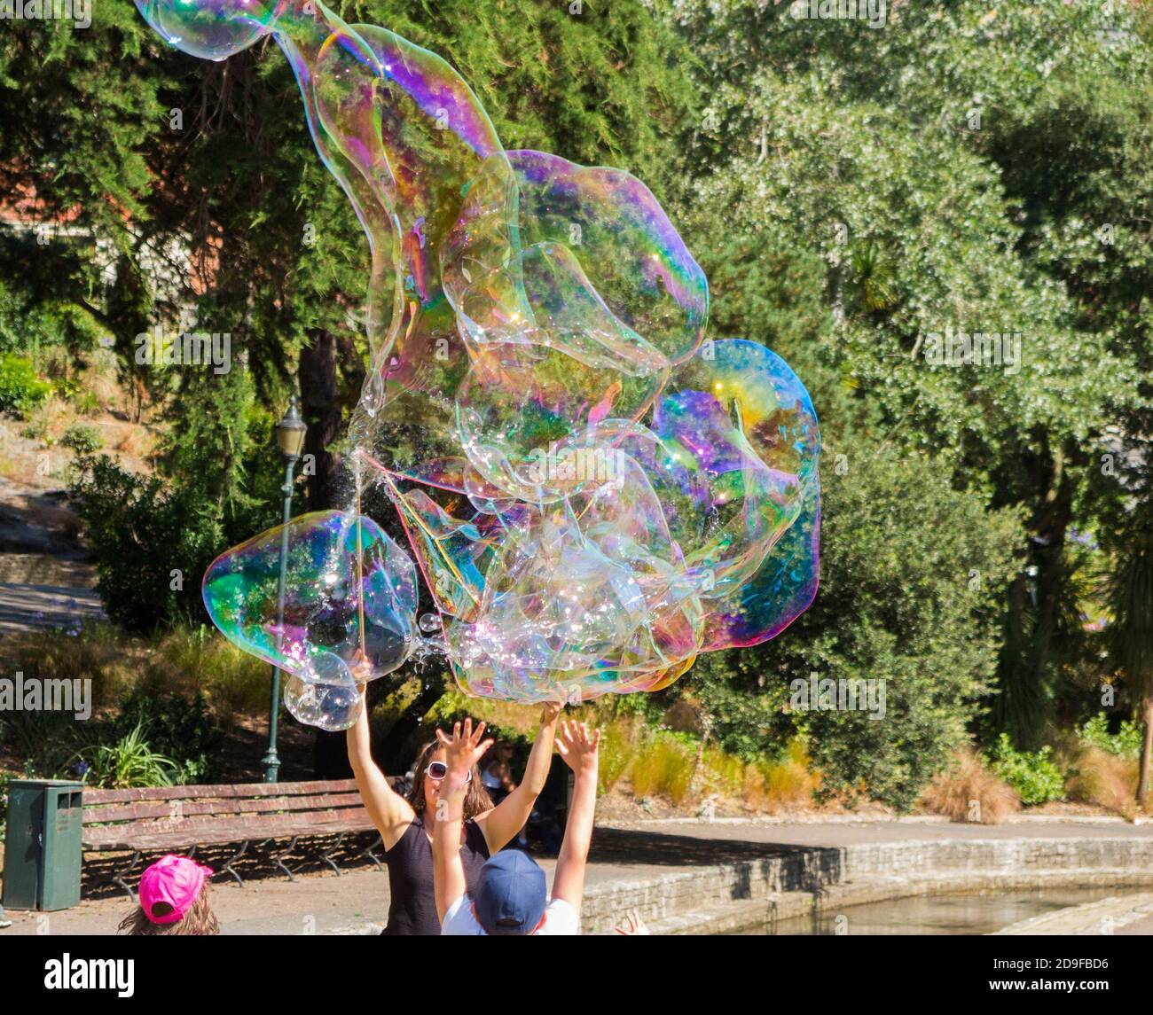 Bubbleologist entertainment / performance / multi-sensory experience ...