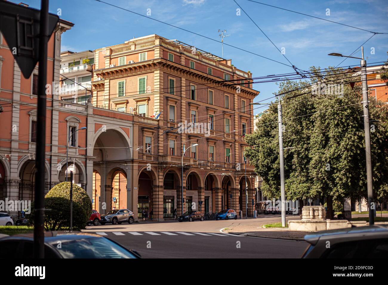 Bologna architecture detail hi-res stock photography and images - Alamy