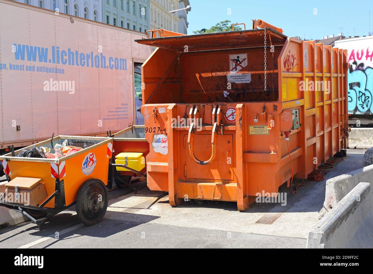 Container in vienna hi-res stock photography and images - Alamy