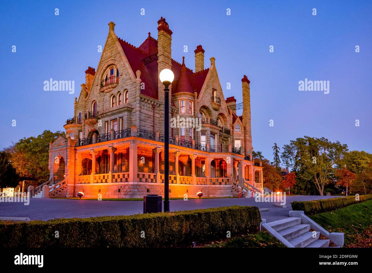 Robert dunsmuir castle victoria hi-res stock photography and images - Alamy