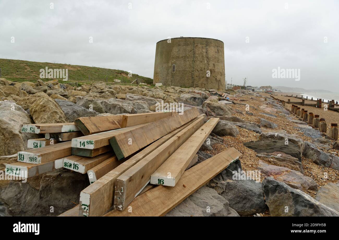 Coastal defences hythe hi-res stock photography and images - Alamy