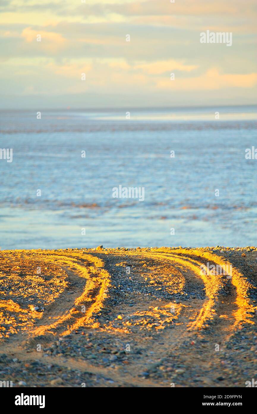 Shingle sloping beach hi-res stock photography and images - Alamy