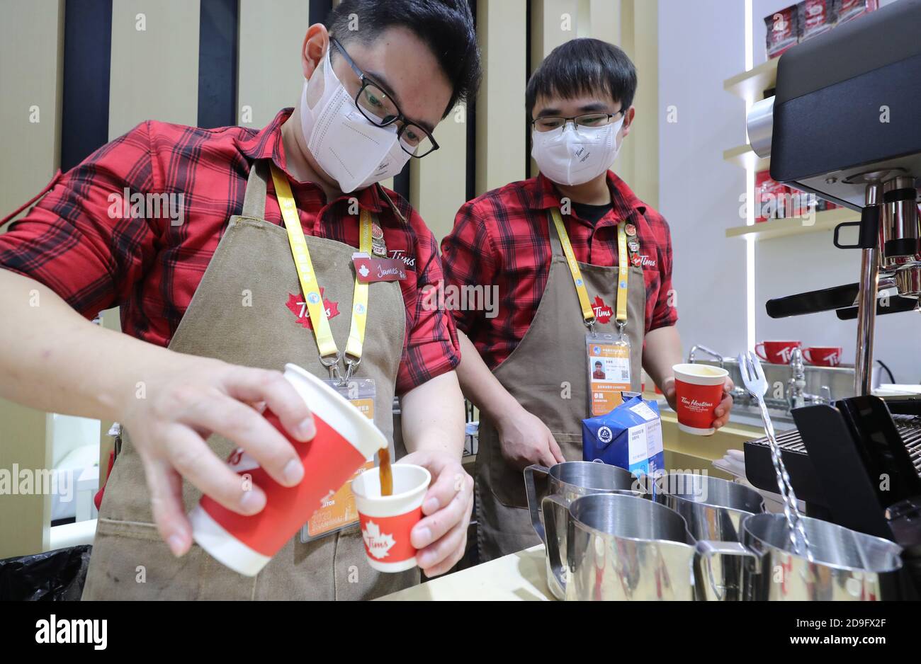 Tim booth live hi-res stock photography and images - Alamy