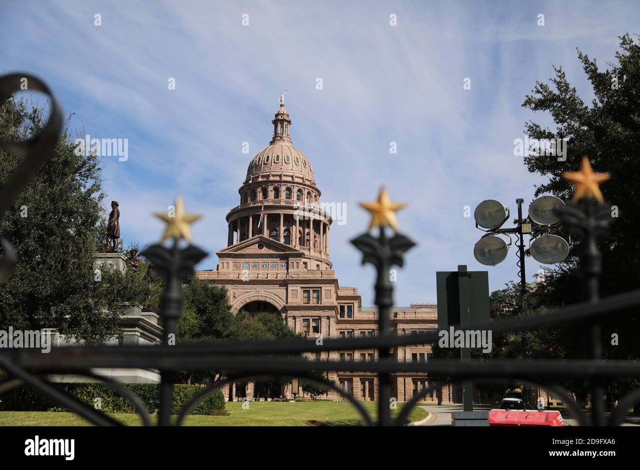 University of texas austin voting hi-res stock photography and images ...