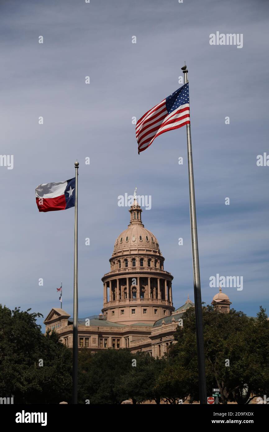 University of texas austin voting hi-res stock photography and images ...