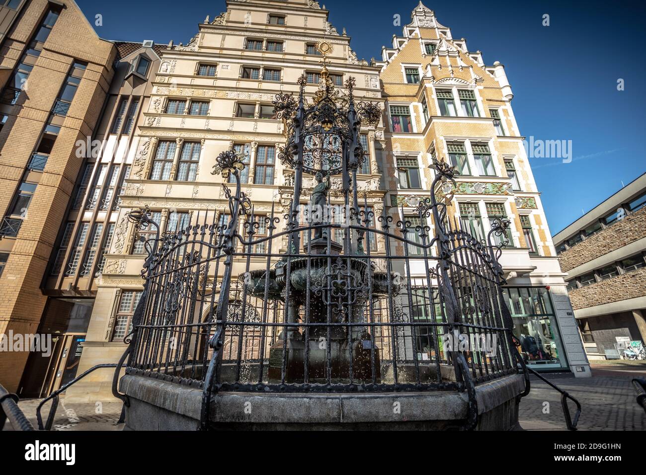 Oskar Winter Brunnen fountain Downtown Hanover, Germany Stock Photo - Alamy Oskar Winter Brunnen fountain Downtown Hanover, Germany Stock Photo - Alamy