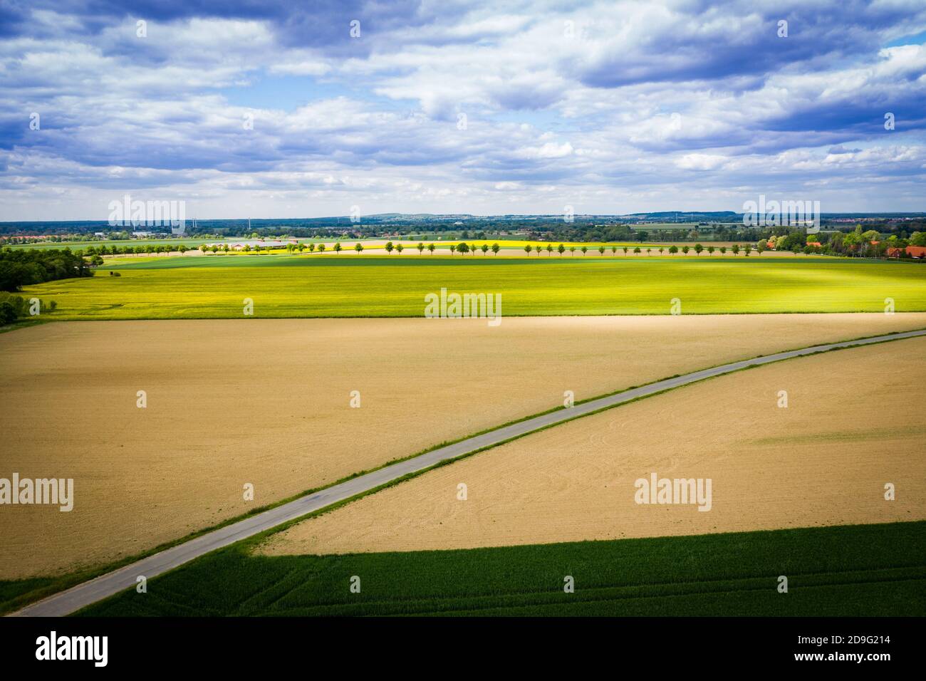 Main park road land hi-res stock photography and images - Alamy