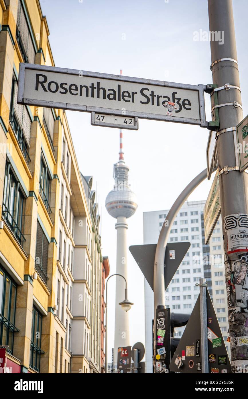 Sign signboard tower hi-res stock photography and images - Alamy