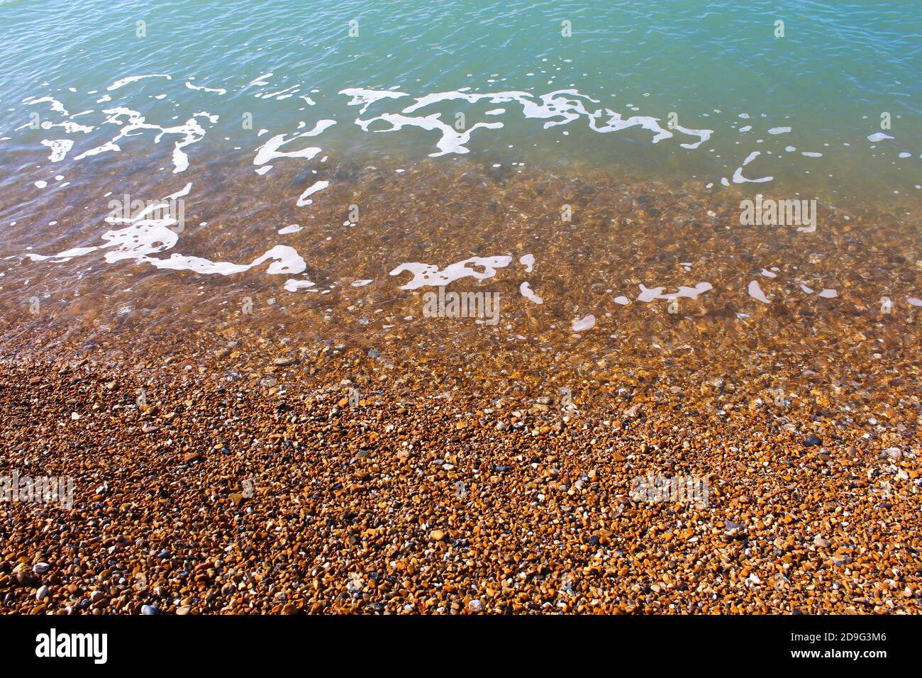 Shoreline stones hi-res stock photography and images - Alamy