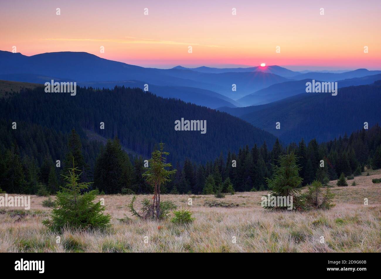 Landscape evening dawn hi-res stock photography and images - Alamy