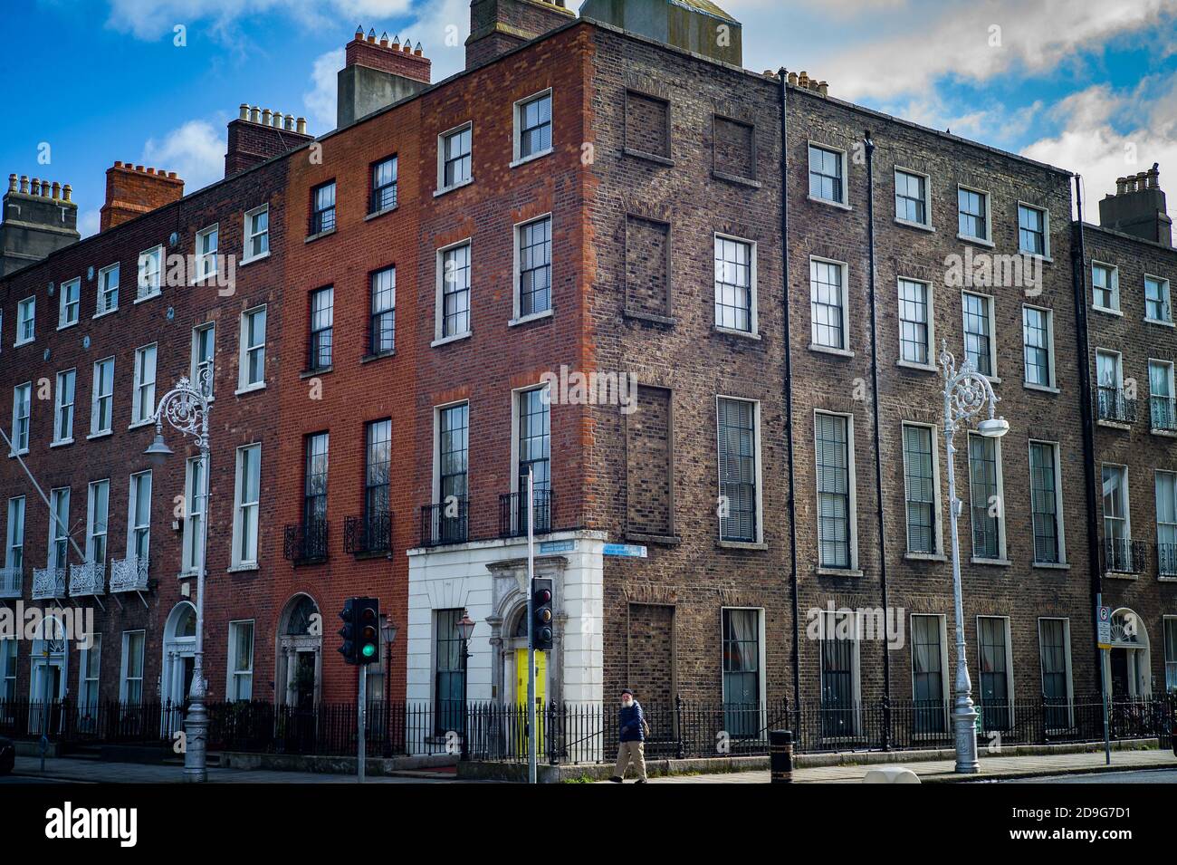 Georgian Buildings in Dublin's historical Merrion Square Stock Photo ...