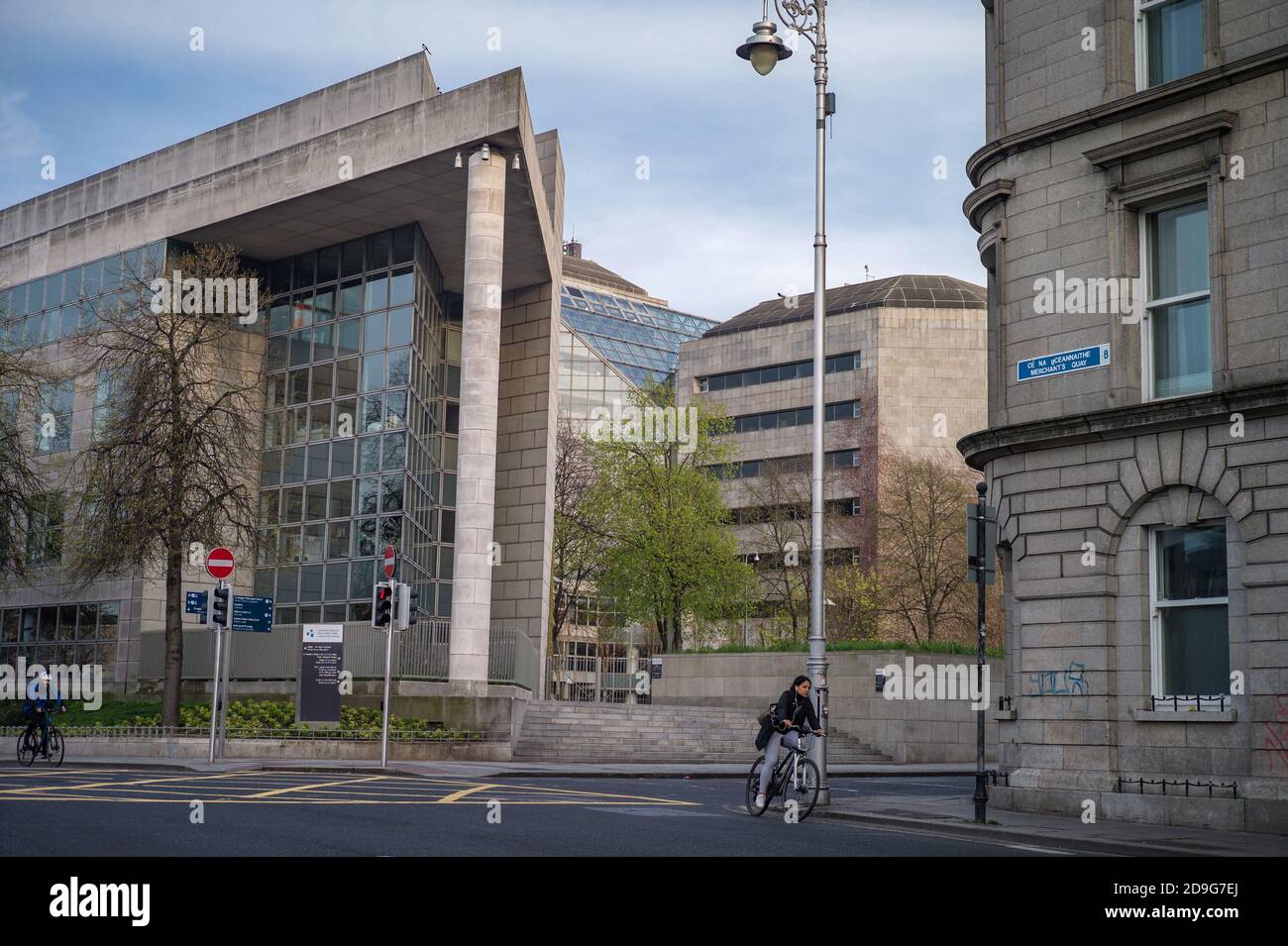 Civic Building’s including the Wood Quay Offices on Merchant’s Quay ...