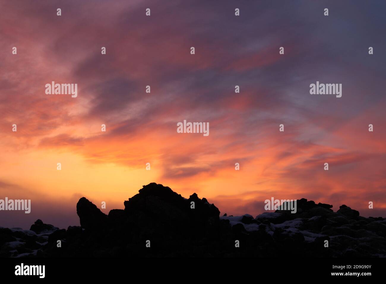 Icelandic sunset hi-res stock photography and images - Alamy