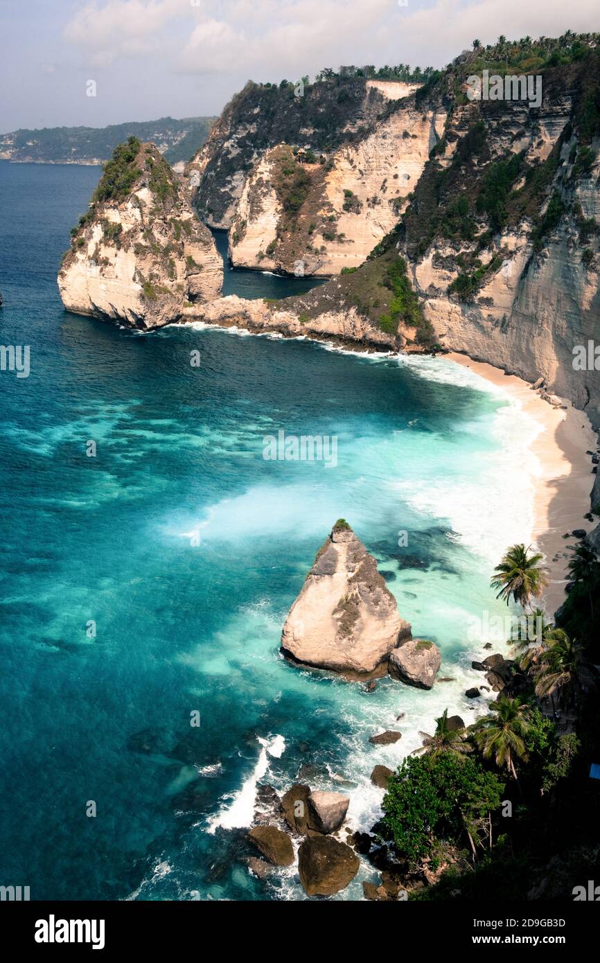 View over Diamond Beach, Nusa Penida near Bali in Indonesia. High ...