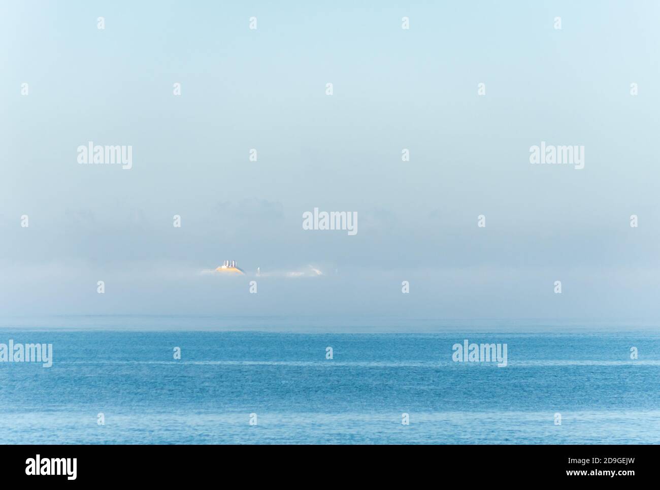 Low visibility ocean hi-res stock photography and images - Alamy