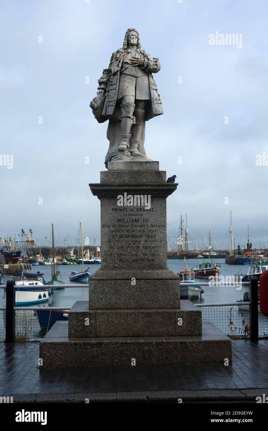 Statue Of William Prince Of Orange William III In Brixham Harbour Devon ...