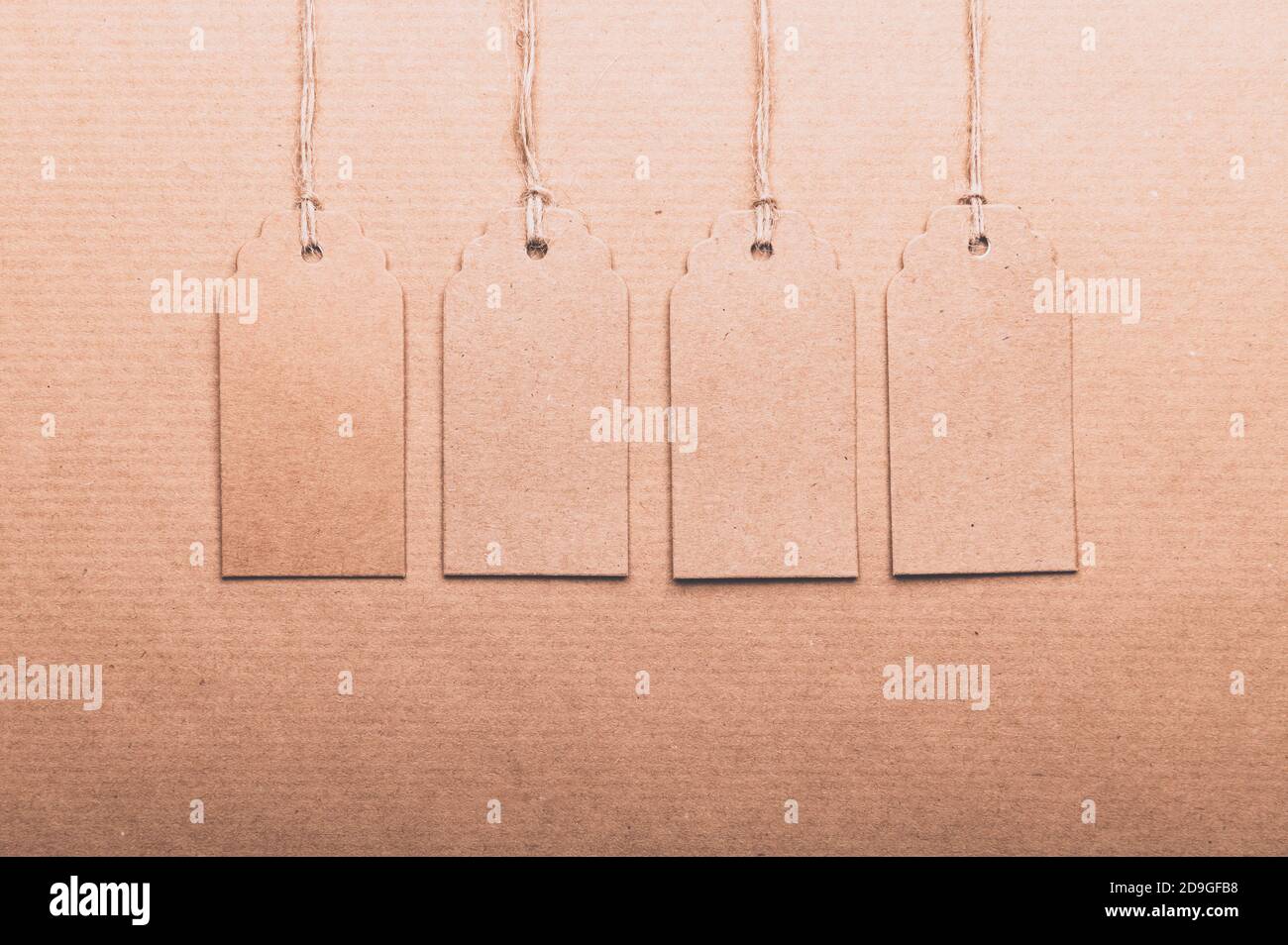Brown Kraft Paper Gift Tags Stock Photo - Alamy