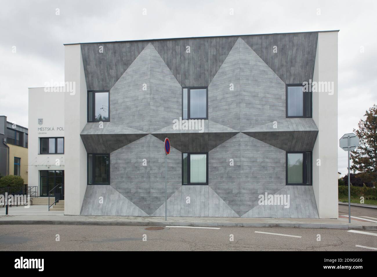 Polyclinic hi-res stock photography and images - Alamy