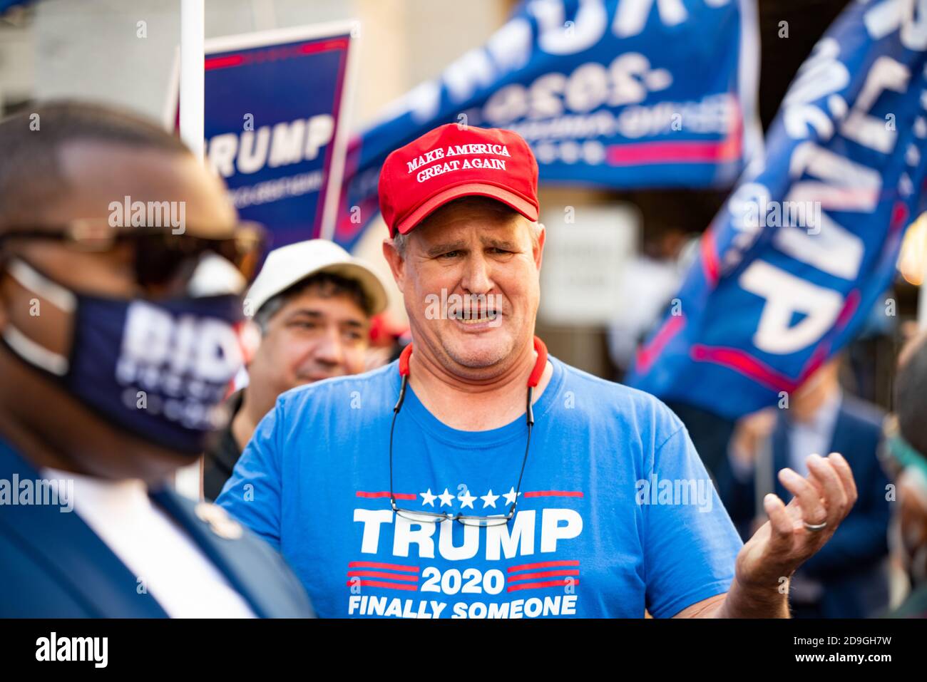 Pro trump poster hi-res stock photography and images - Alamy