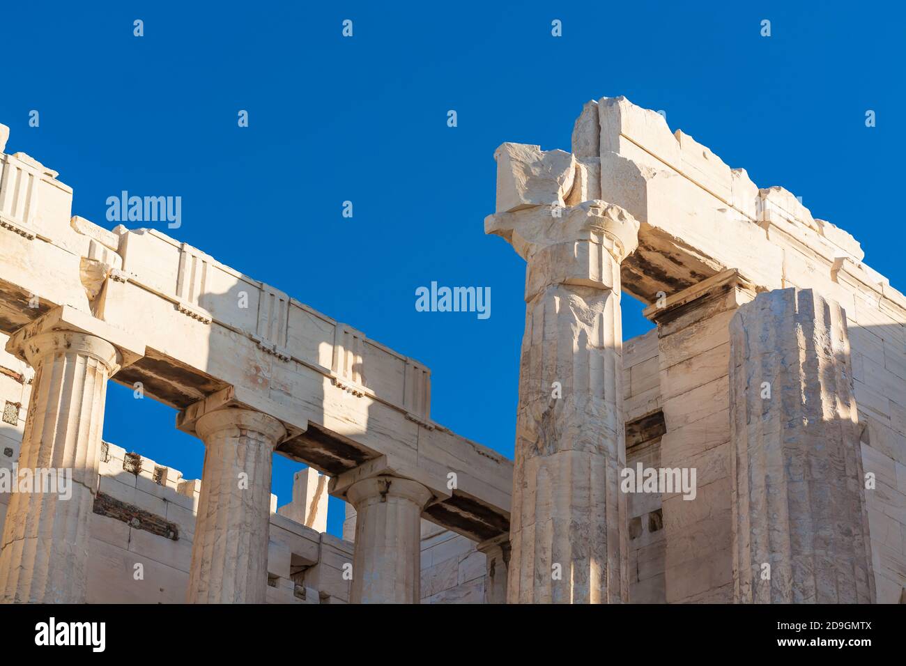 Doric column athens acropolis hi-res stock photography and images - Alamy