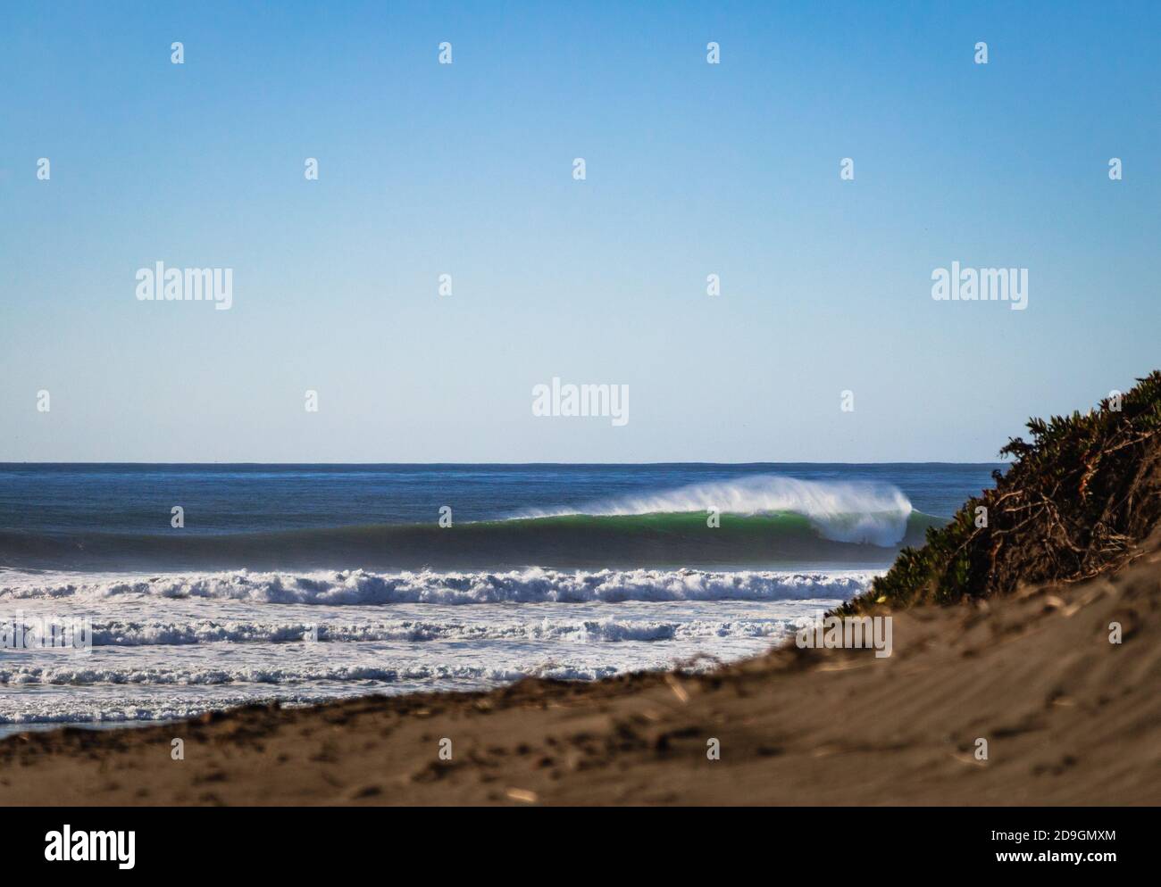 Big Waves Breaks in Northern California near San Francisco Stock Photo ...