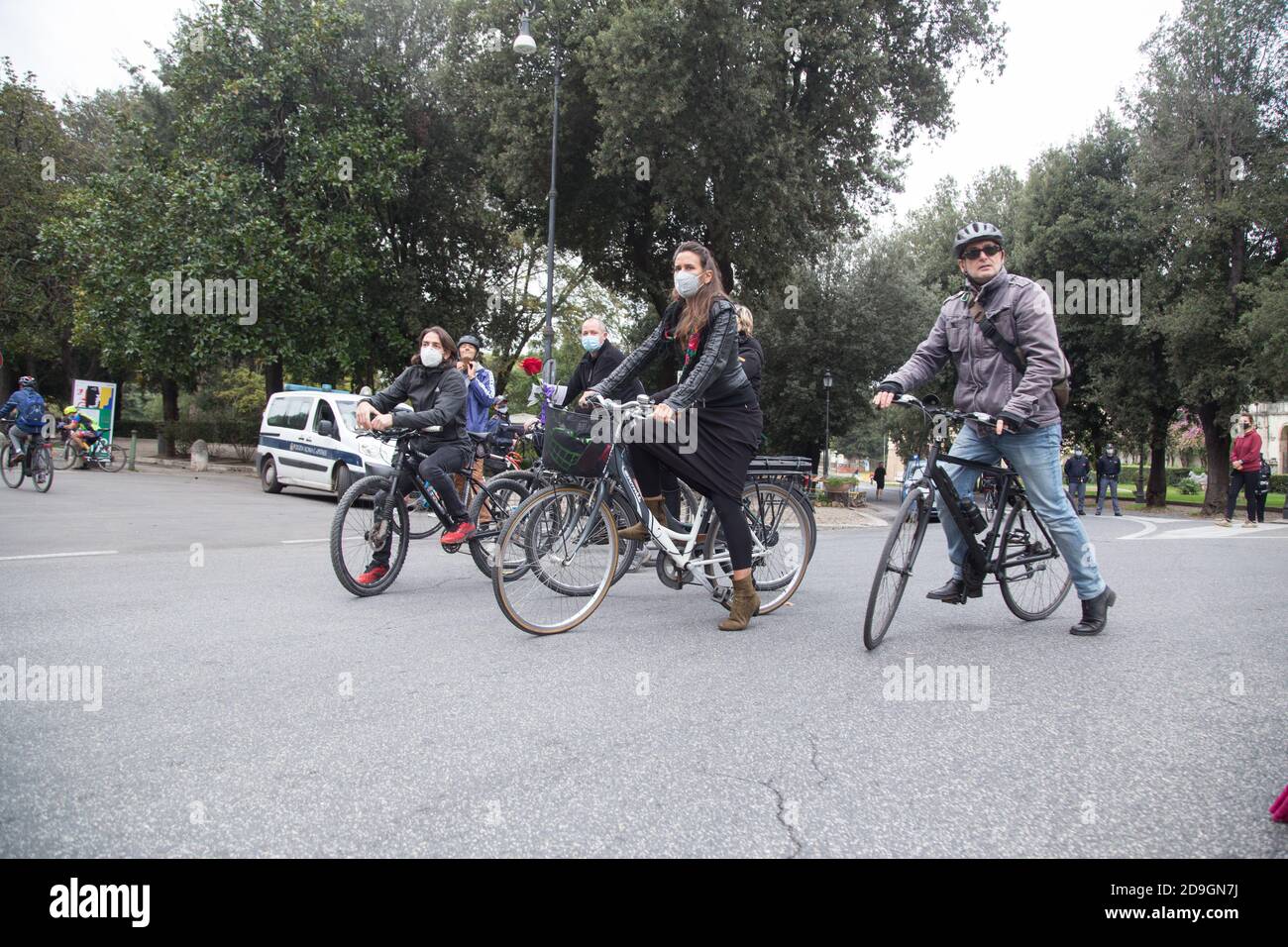 Villa borghese rome globe hi-res stock photography and images - Alamy