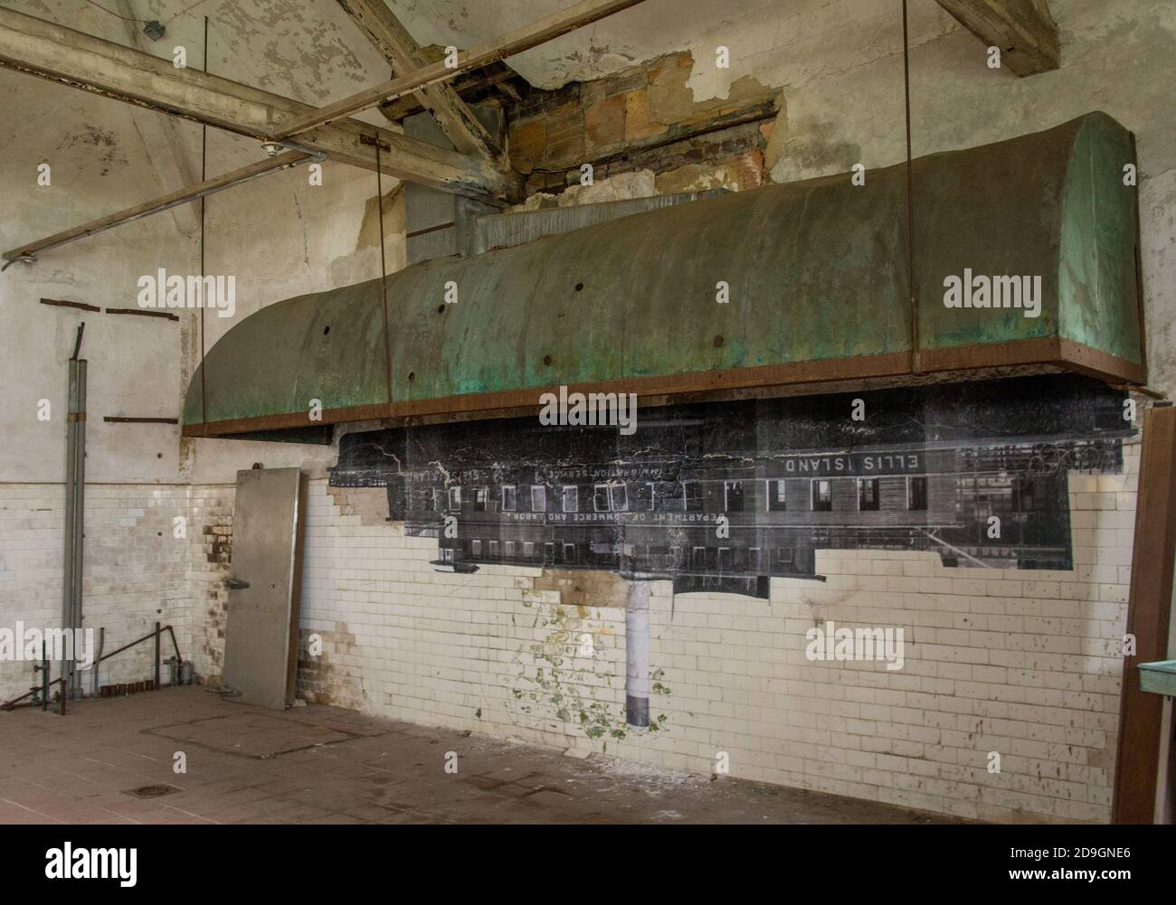 Jr artist new york hi-res stock photography and images - Alamy