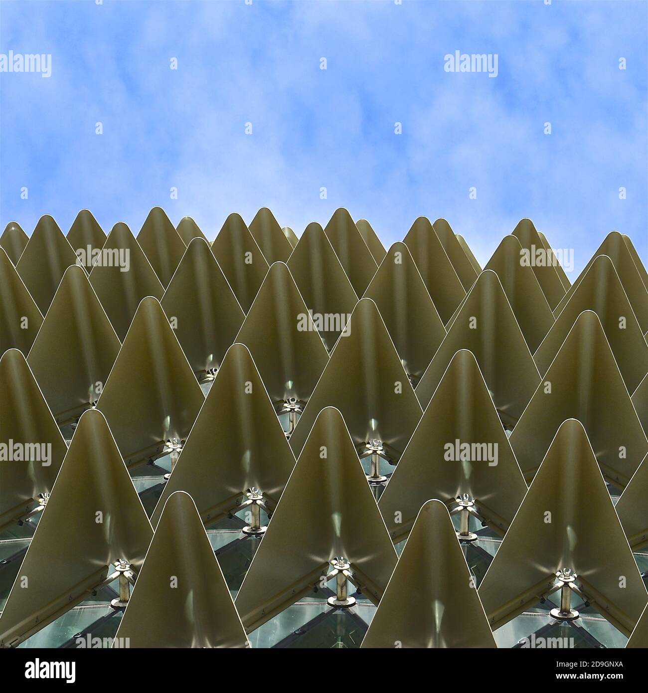 Spiky metal roof hi-res stock photography and images - Alamy