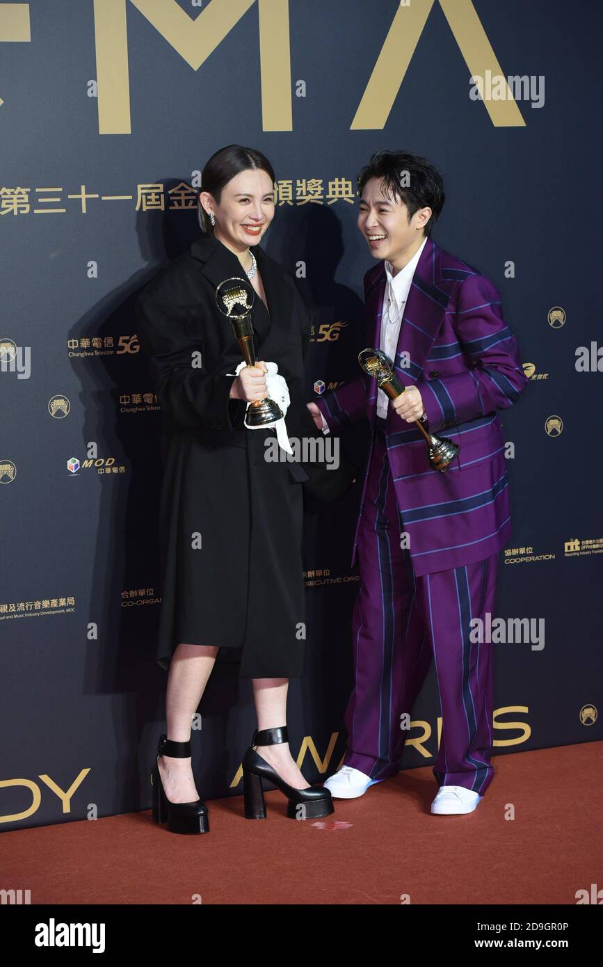 Dj pose hi-res stock photography and images - Alamy