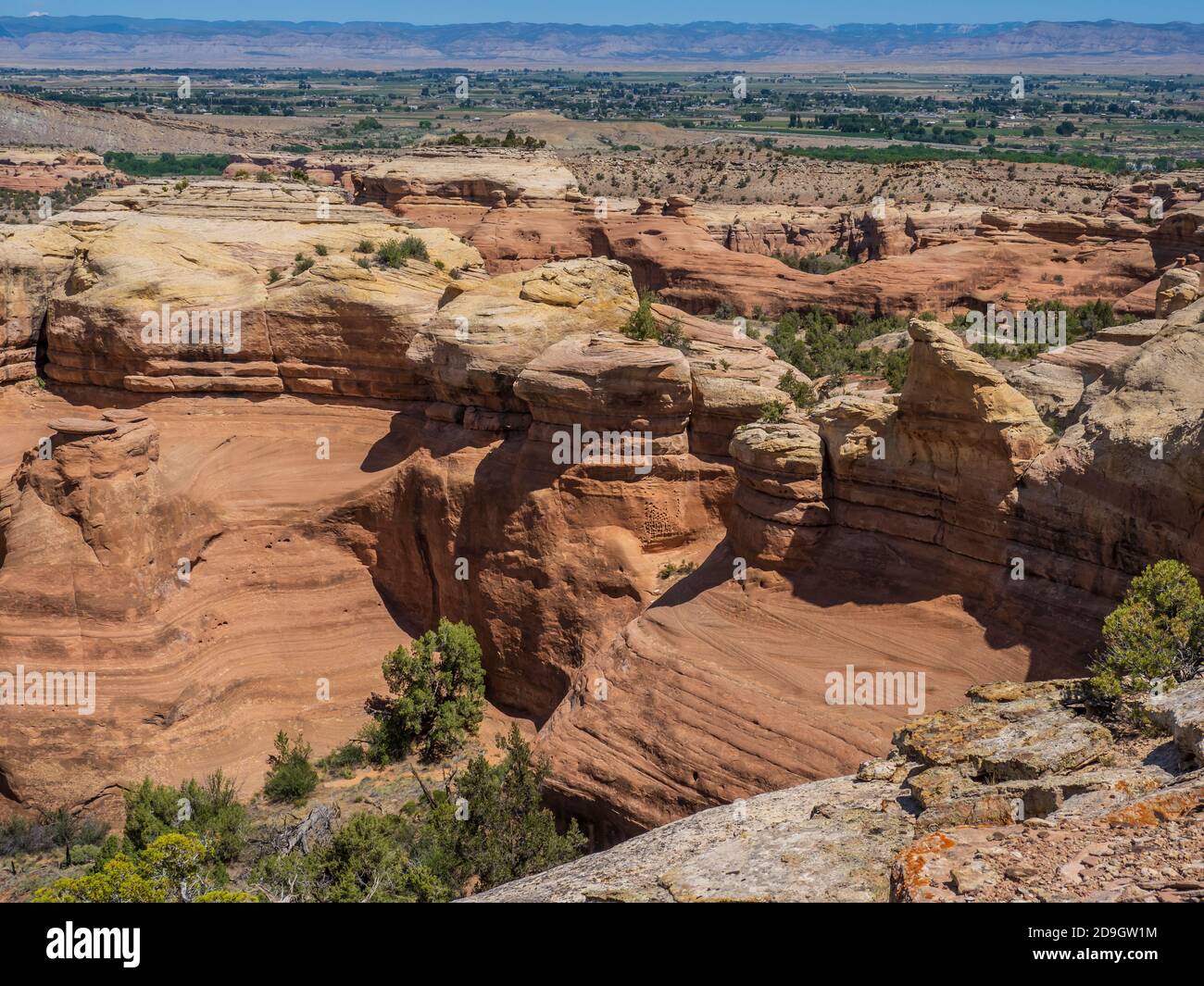 Canyon cliffs, Pollock Bench Trail, McInnis Canyons National ...