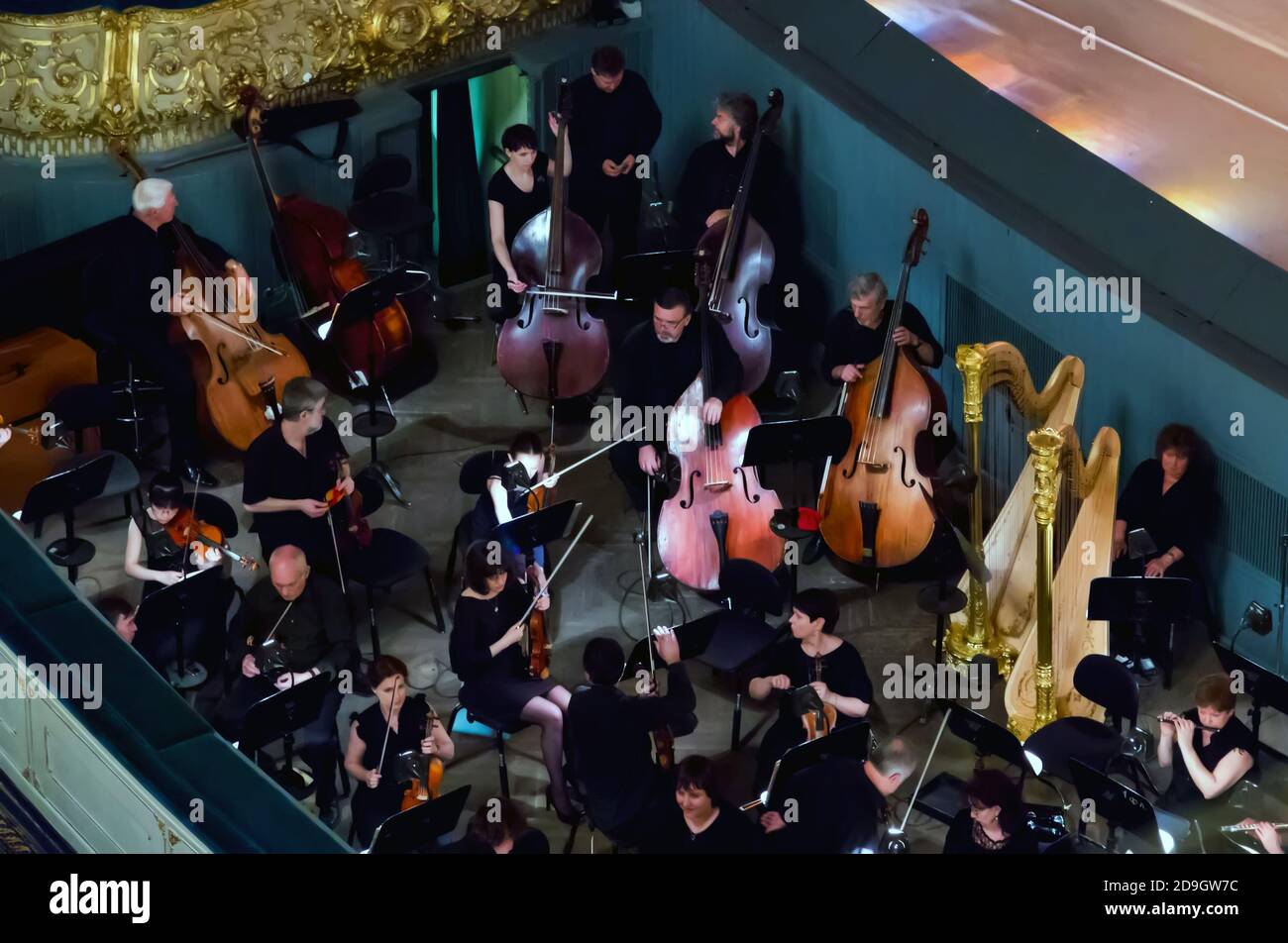 Baroque orchestra concert hall hi-res stock photography and images - Alamy