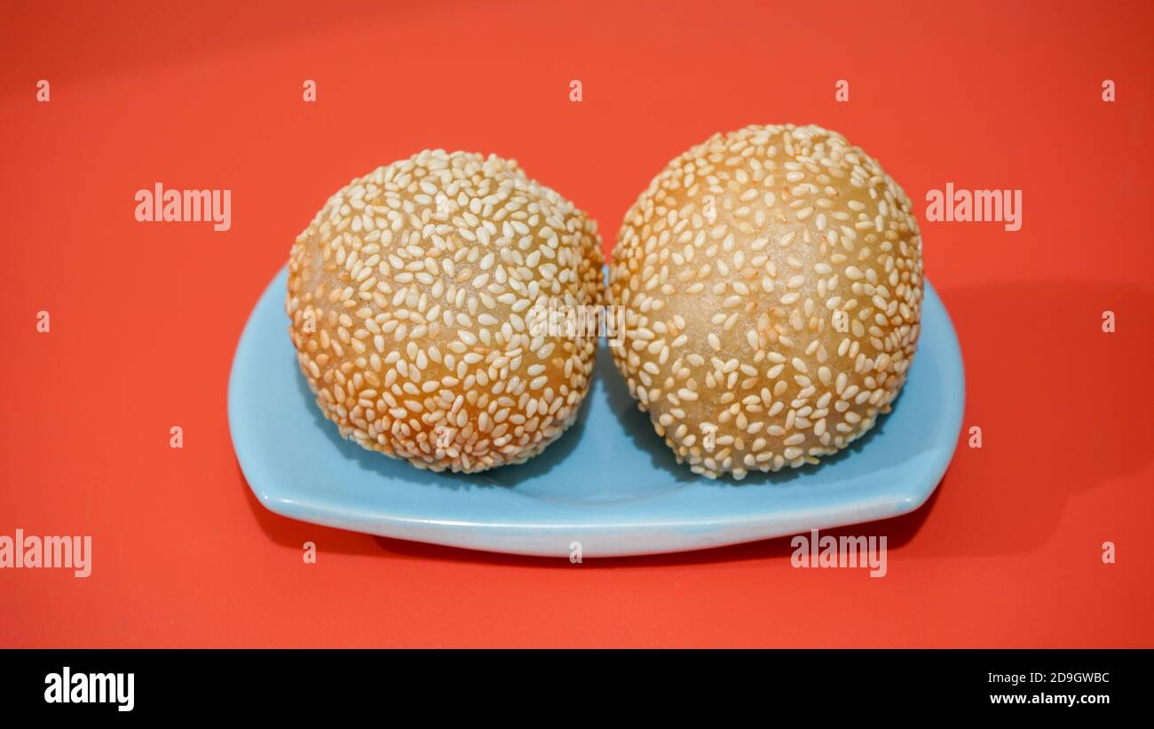 Fried momo hi-res stock photography and images - Alamy