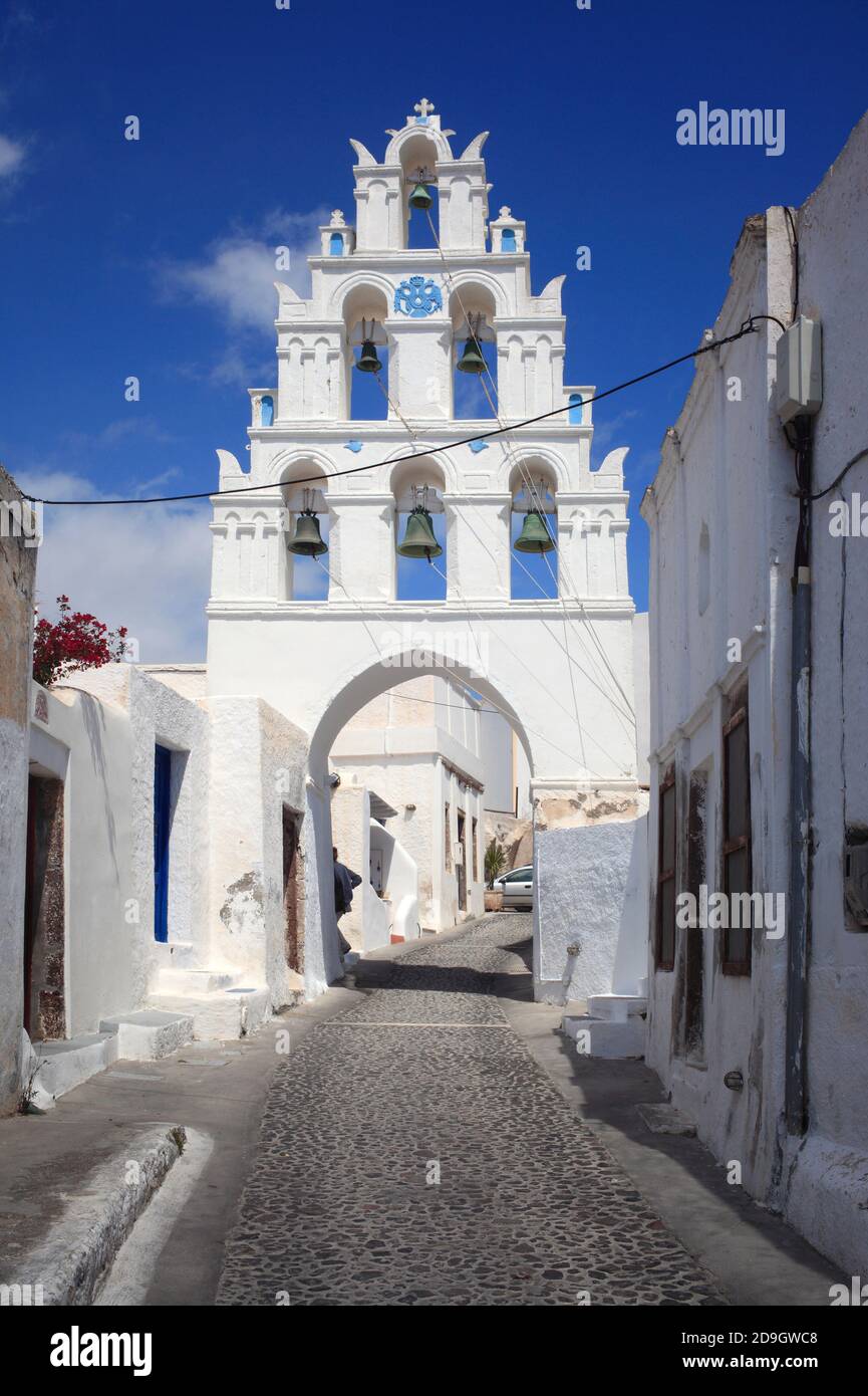 Towns and scenic islands hi-res stock photography and images - Alamy