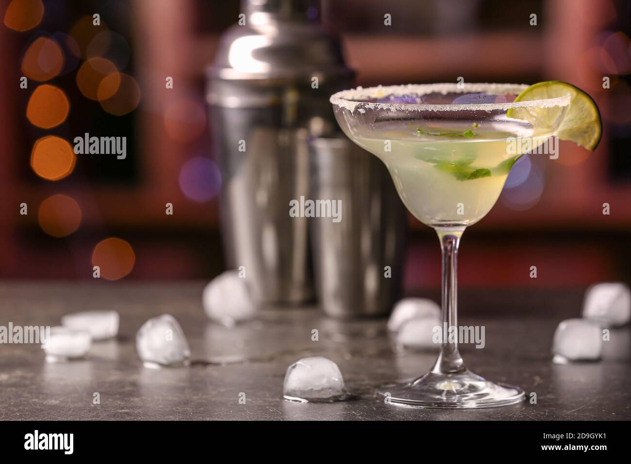 Glass of fresh martini in pub Stock Photo - Alamy