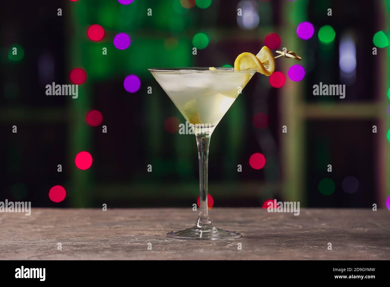 Glass of fresh martini in pub Stock Photo - Alamy