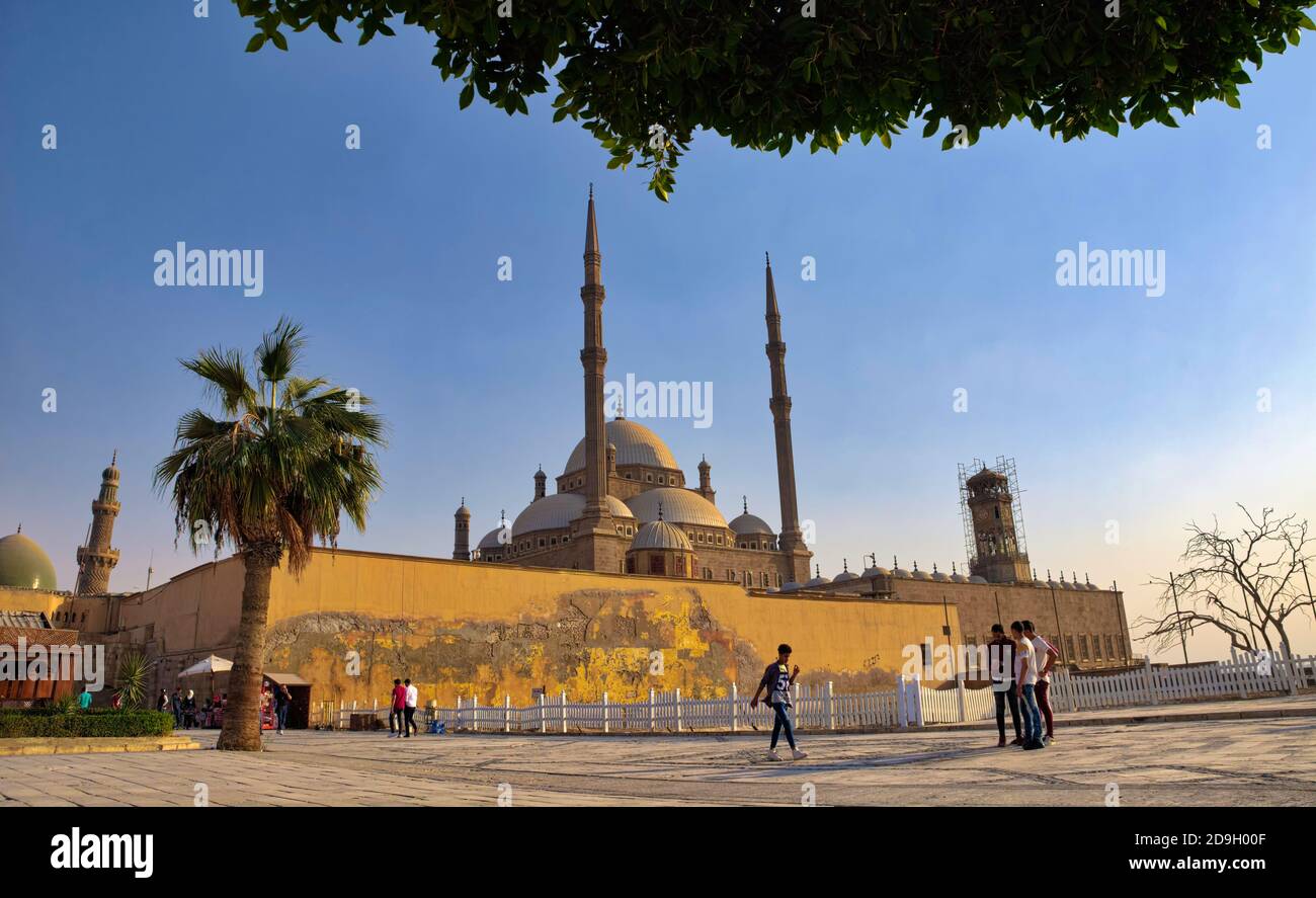 Egyptian tourist attractions hi-res stock photography and images - Alamy