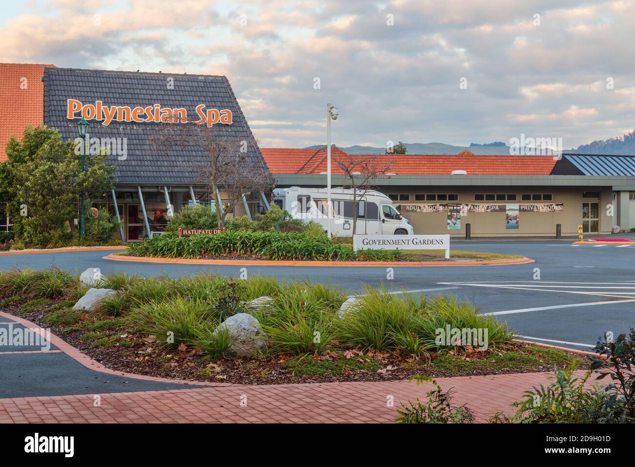 Polynesian architecture hi-res stock photography and images - Alamy